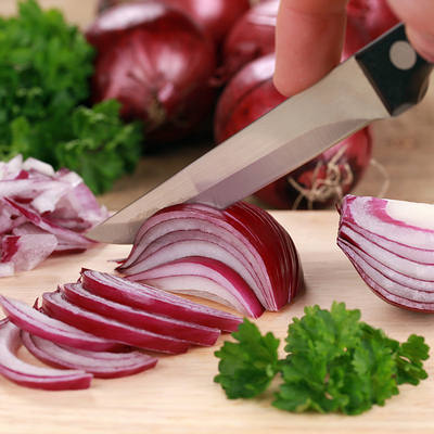 10 Beauty and Health Benefits of Raw Onions | Top 10 Home Remedies